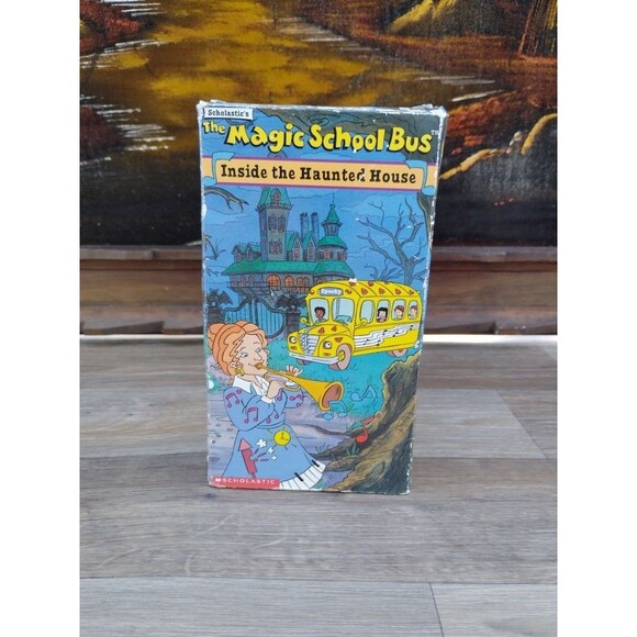 Media | Magic School Bus The Inside The Haunted House Vhs 1995 | Poshmark
